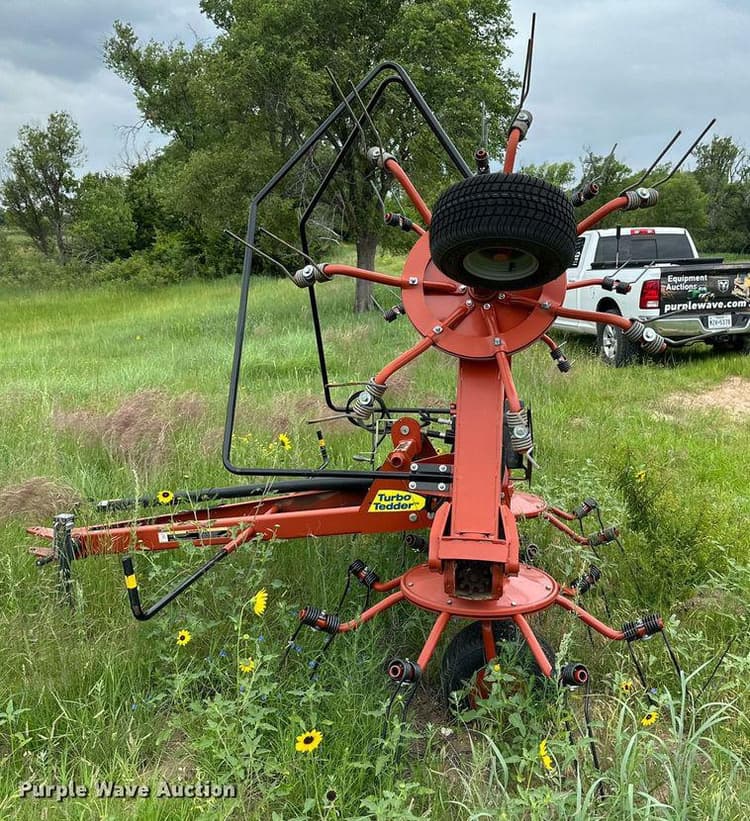 Pequea TT4100 Hay and Forage Hay - Rakes/Tedders for Sale | Tractor Zoom