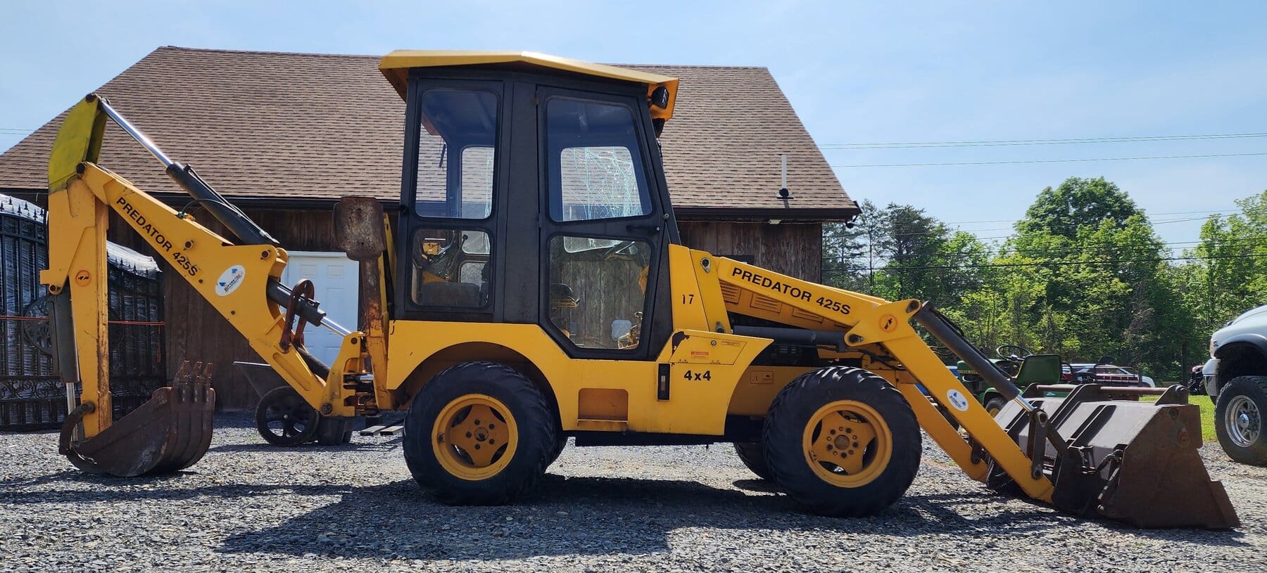 SOLD - Predator 425 Construction with 370 Hrs | Tractor Zoom