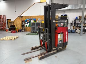 SOLD - Raymond Easi R30TT Lot No. 145 Construction with --- Hrs ...