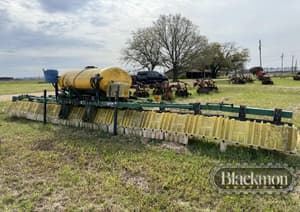 SOLD - Redball 640 Lot No. 466 Chemical Applicators | Tractor Zoom