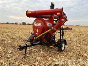 SOLD - REM 2700 Lot No. 33a Harvesting | Tractor Zoom