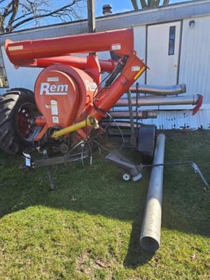 SOLD - REM 2700 Lot No. 2094 Harvesting | Tractor Zoom