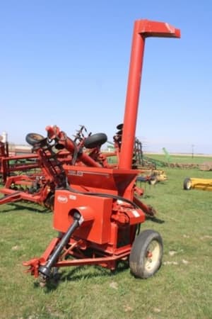 SOLD - Renn RMC 12 Roller Mill SN: R041133 Hay and Forage | Tractor Zoom