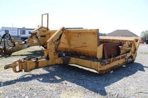 SOLD - Reynolds 14C Dirt Pan Construction with --- Hrs | Tractor Zoom
