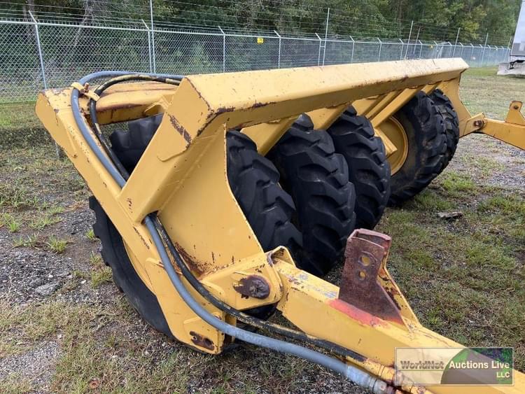 Reynolds 17C Construction Scrapers for Sale | Tractor Zoom