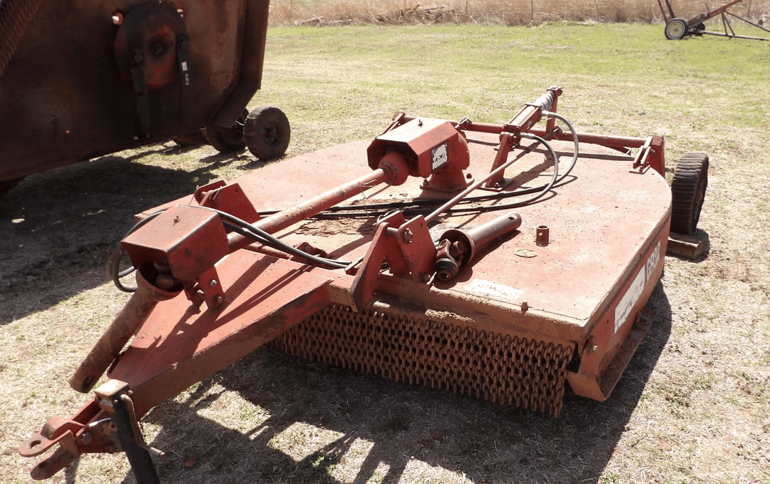 Tractor Zoom - Rhino GR84