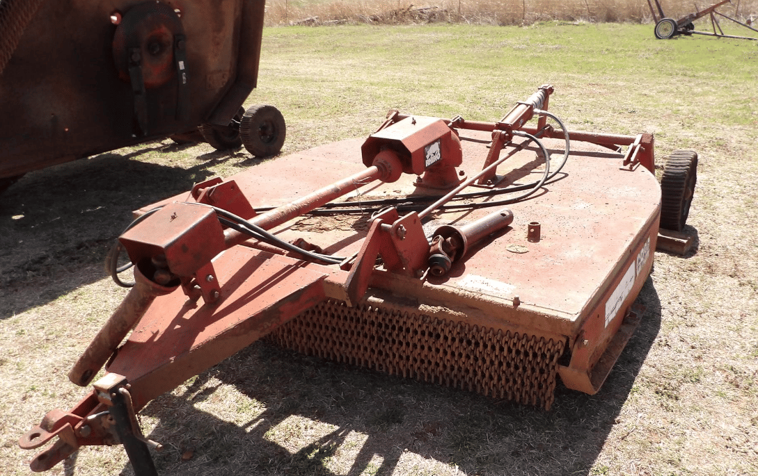 Tractor Zoom - Rhino GR84