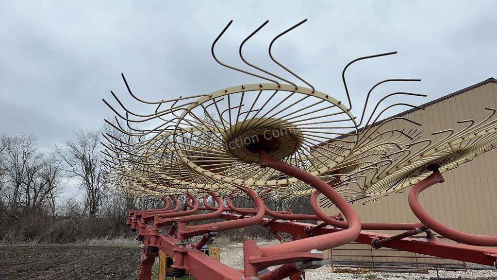 Rhino VR12 Hay and Forage Hay - Rakes/Tedders for Sale | Tractor Zoom