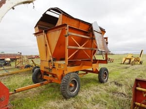 SOLD - Richardton 1200 Lot No. 700 Harvesting | Tractor Zoom