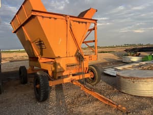 SOLD - Richardton 1200 Lot No. 6237 Harvesting | Tractor Zoom