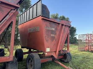SOLD - Richardton 700 Lot No. 1017 Harvesting | Tractor Zoom