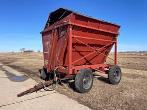 SOLD - Richardton 700 Lot No. 1018 Harvesting | Tractor Zoom