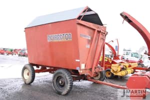 SOLD - Richardton 700 Lot No. 4705 Harvesting | Tractor Zoom