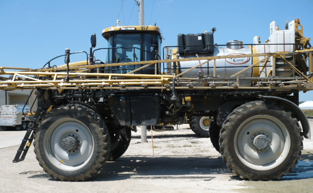 2016 RoGator RG1100B Chemical Applicators Sprayers - Self Propelled for ...