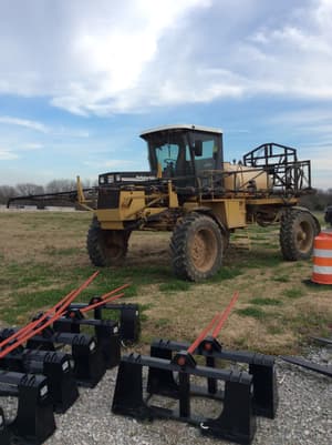 SOLD - RoGator 664 Stock No. 165338 Chemical Applicators with 3,052 Hrs ...