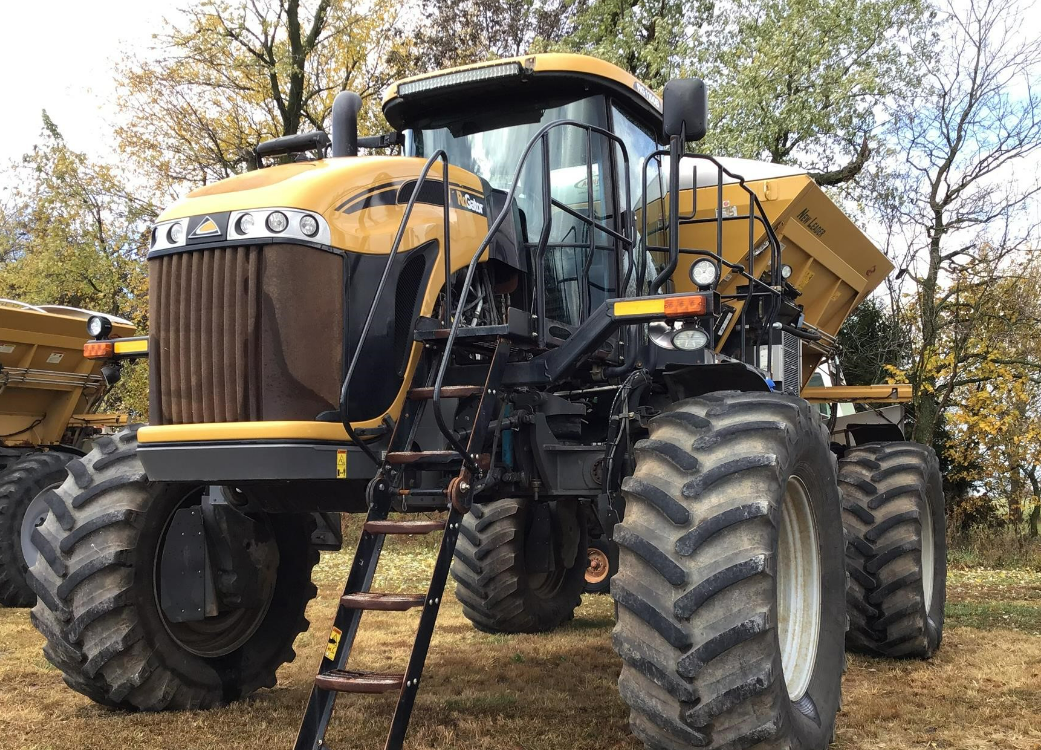 SOLD - RoGator RG1100B Chemical Applicators with 3,530 Hrs | Tractor Zoom