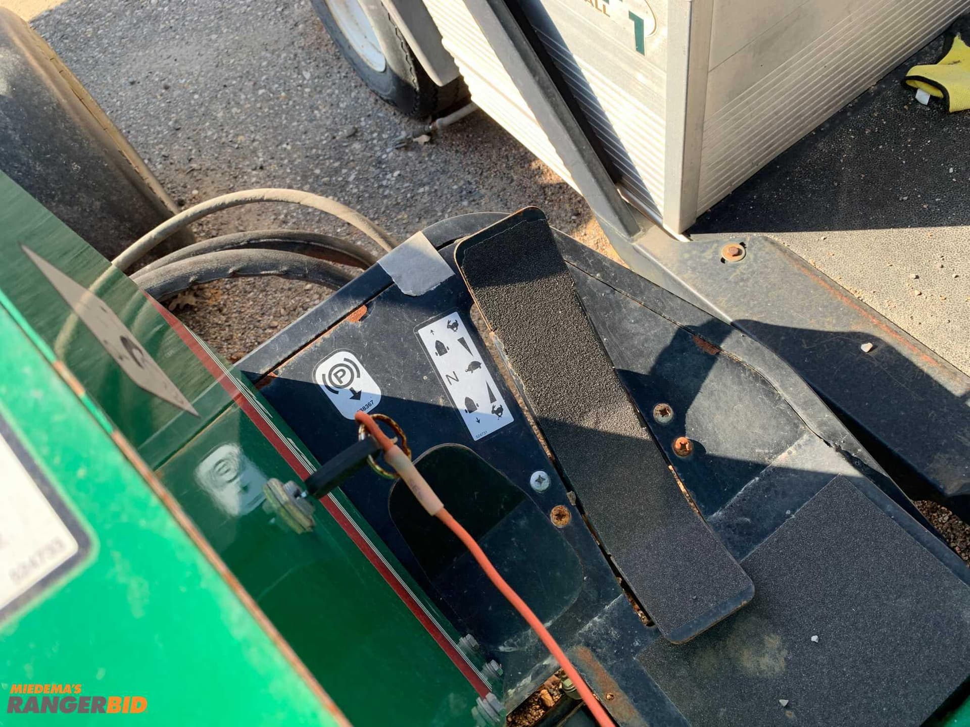 Tractor Zoom - Ryan GA30