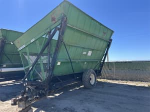 SOLD - Sam Stevens L237 Lot No. 9833 Harvesting | Tractor Zoom
