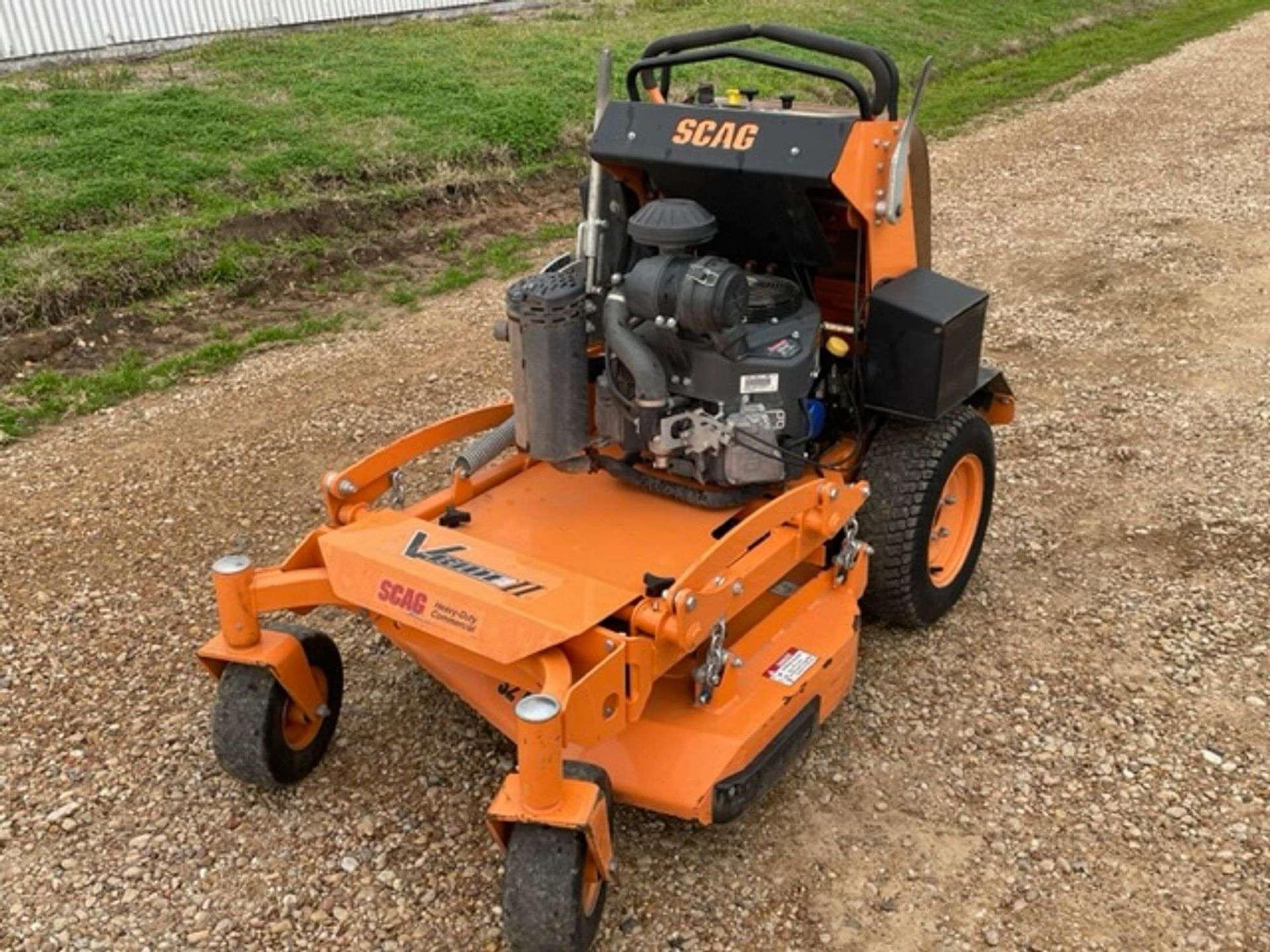 Tractor Zoom - Scag V-Ride II