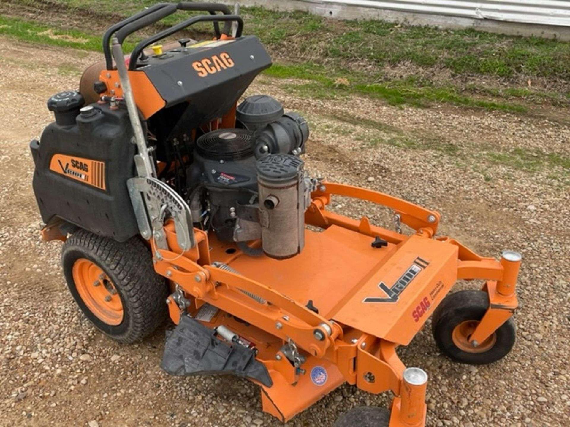 Tractor Zoom - Scag V-Ride II