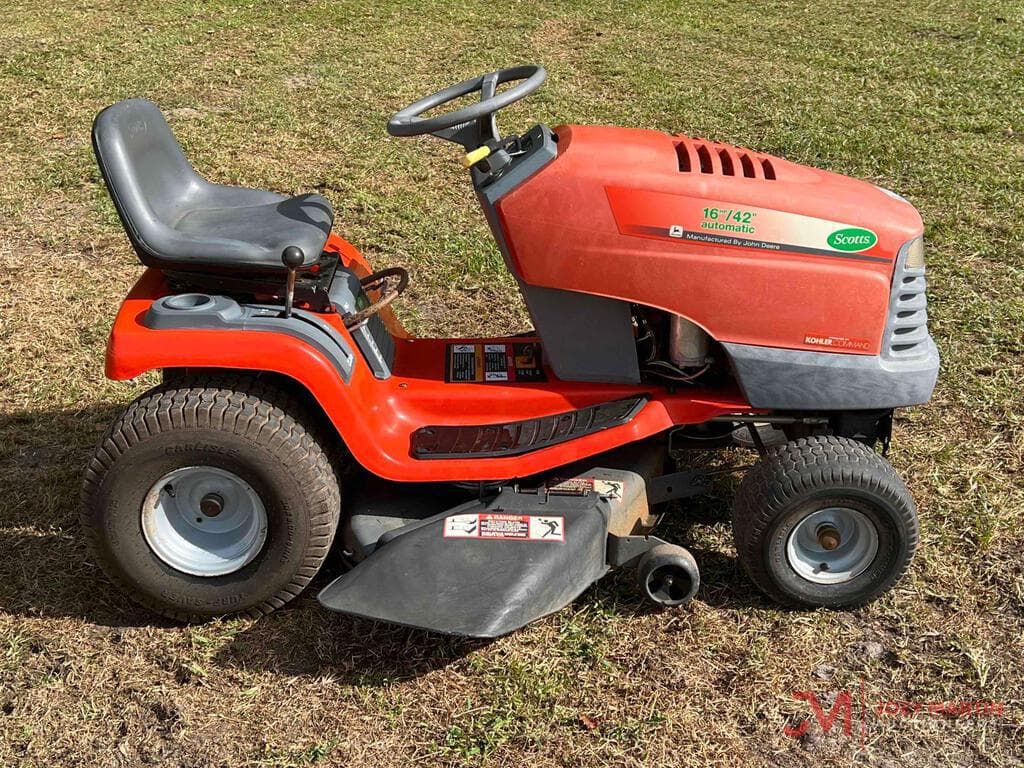 Tractor Zoom - Scotts 16/42