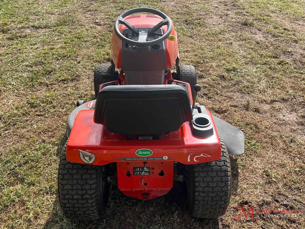 Tractor Zoom - Scotts 16/42