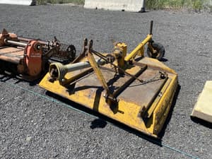 SOLD - Servis E60 Lot No. 53045 Hay and Forage with 5 ft | Tractor Zoom