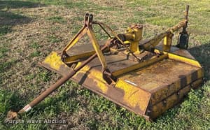 SOLD - Servis E60 Lot No. EJ8389 Hay and Forage with 5 ft | Tractor Zoom