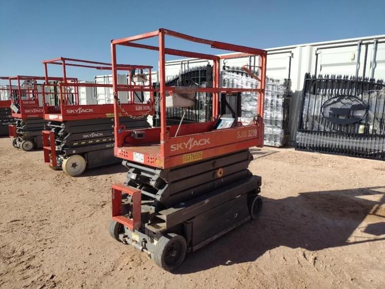 Sky Jack SJIII3219 Construction Aerial Lifts for Sale | Tractor Zoom