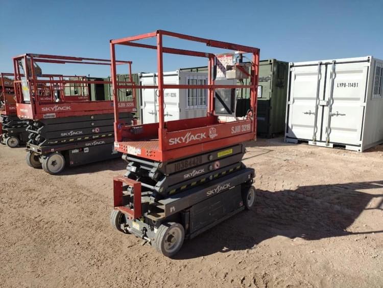Sky Jack SJIII3219 Construction Aerial Lifts for Sale | Tractor Zoom