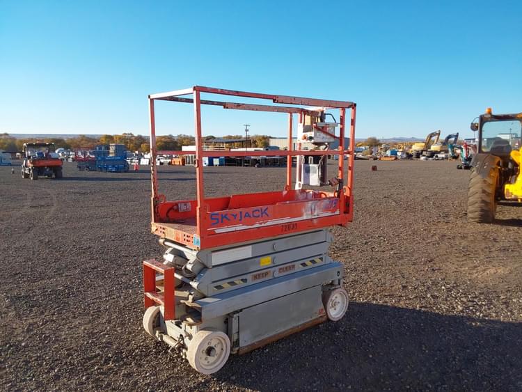 Sky Jack SJ3219 Construction Aerial Lifts for Sale | Tractor Zoom
