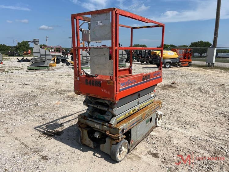 Sky Jack SJ3219 Construction Aerial Lifts for Sale | Tractor Zoom