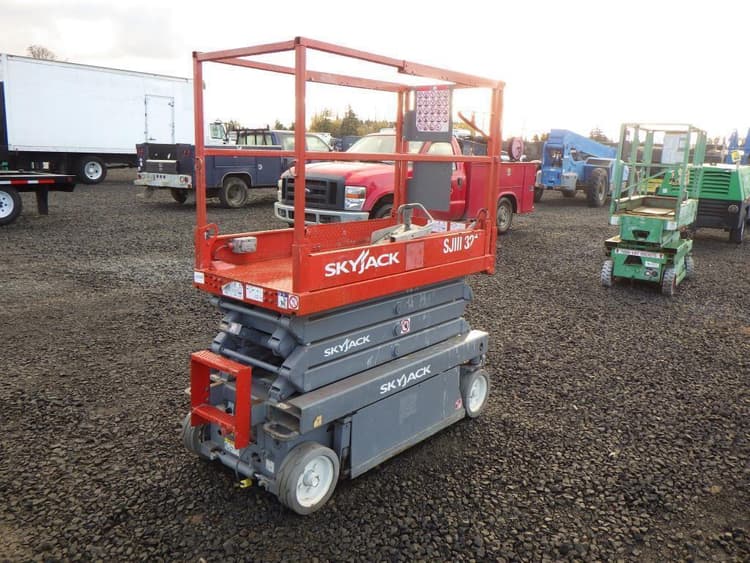 Sky Jack SJ3219 Construction Aerial Lifts for Sale | Tractor Zoom