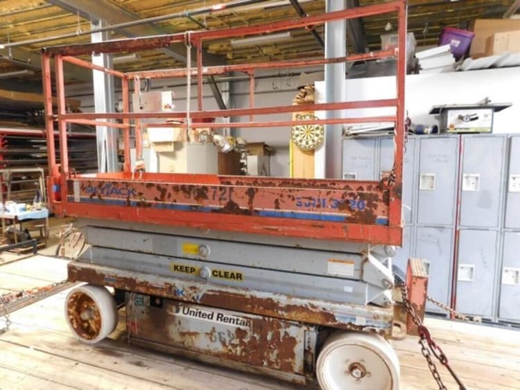 Sky Jack SJIII 3220 Construction Aerial Lifts for Sale | Tractor Zoom