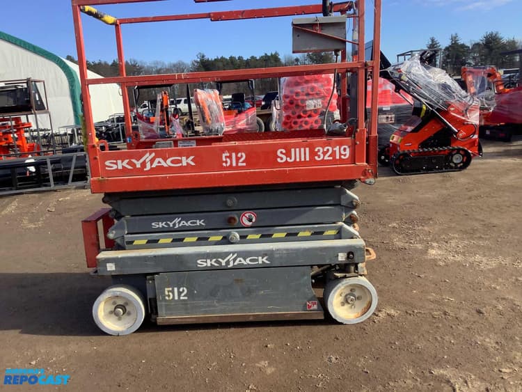 Sky Jack SJIII3219 Construction Aerial Lifts for Sale | Tractor Zoom