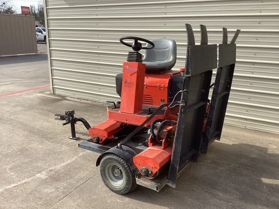 SmithCo 7000 Other Equipment Turf for Sale | Tractor Zoom