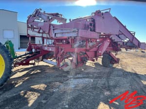 SOLD - Spudnik Digger Model 6400 Harvesting | Tractor Zoom