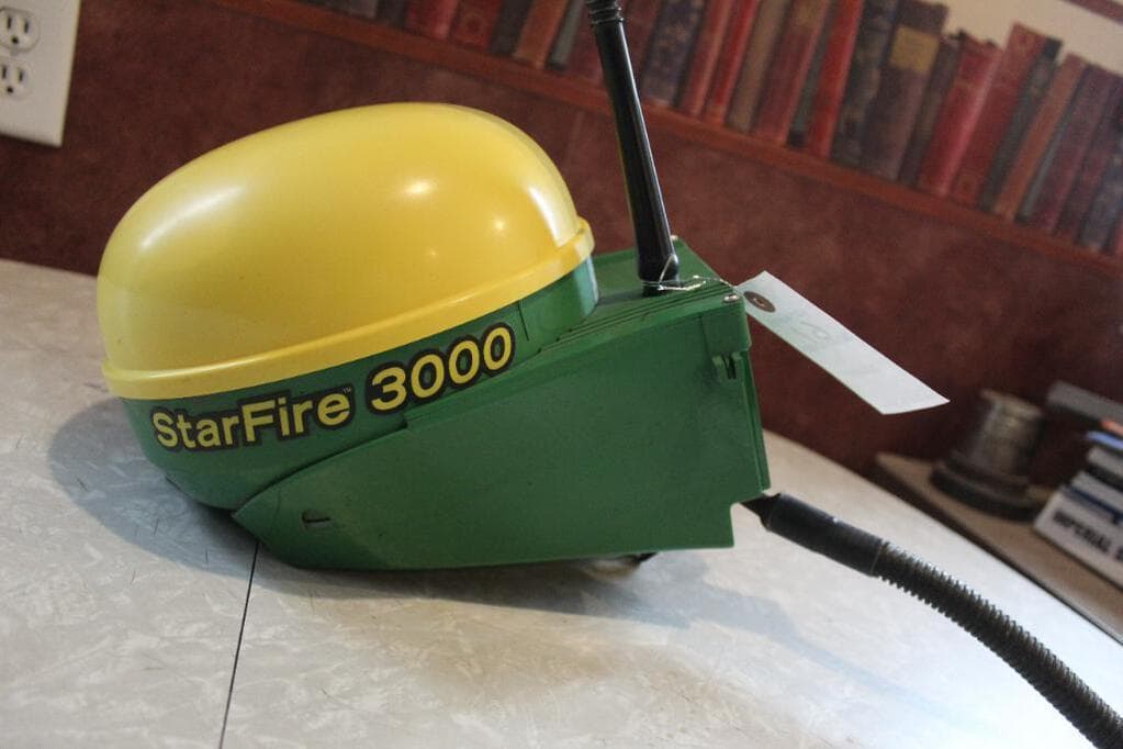 John Deere StarFire 3000 Other Equipment GPS Equipment for Sale ...