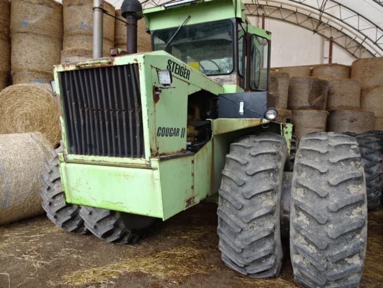 Steiger Cougar II ST-300 Tractors 300 to 424 HP for Sale | Tractor Zoom