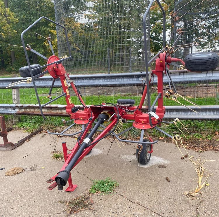 SOLD - Sitrex RT-5200 Hay and Forage Hay - Rakes/Tedders | Tractor Zoom