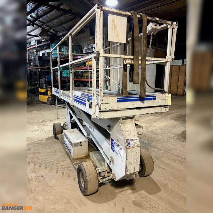 Strato-Lift MRX - 25N Construction Aerial Lifts for Sale | Tractor Zoom