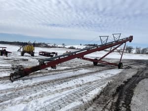 SOLD - Sudenga TD-450 Lot No. 402 Harvesting with 55 Ft | Tractor Zoom