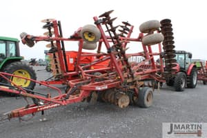 SOLD - Sunflower 1233 Lot No. 5748 Tillage with 24 ft | Tractor Zoom