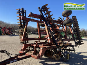 SOLD - Sunflower 1433-28 Stock No. 437058 Tillage with 28 ft | Tractor Zoom