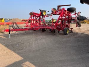 SOLD - Sunflower 3372 Stock No. 209515 Tillage with 40 ft | Tractor Zoom