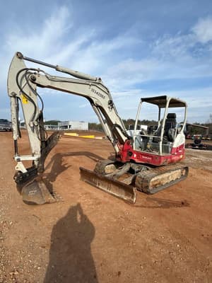 SOLD - Takeuchi TB260 Lot No. 2014 Construction with 3,729 Hrs ...