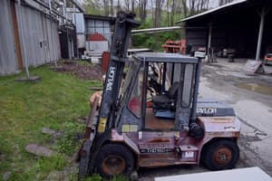 SOLD - Taylor THD-160 Forklift Construction with 5,676 Hrs | Tractor Zoom
