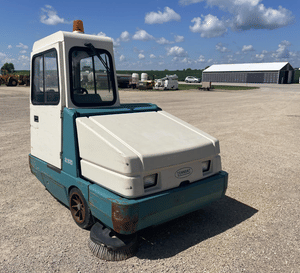 SOLD - Tennant 385 Lot No. 2572 Other Equipment | Tractor Zoom