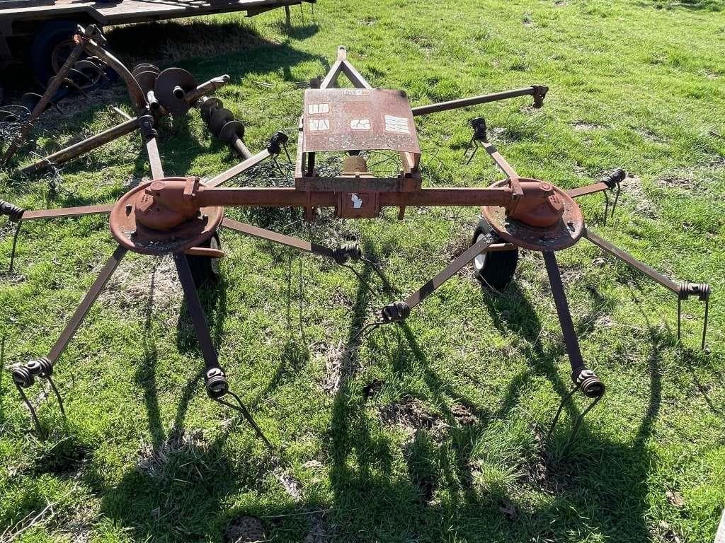 Tonutti GT-310 Hay and Forage Hay - Rakes/Tedders for Sale | Tractor Zoom