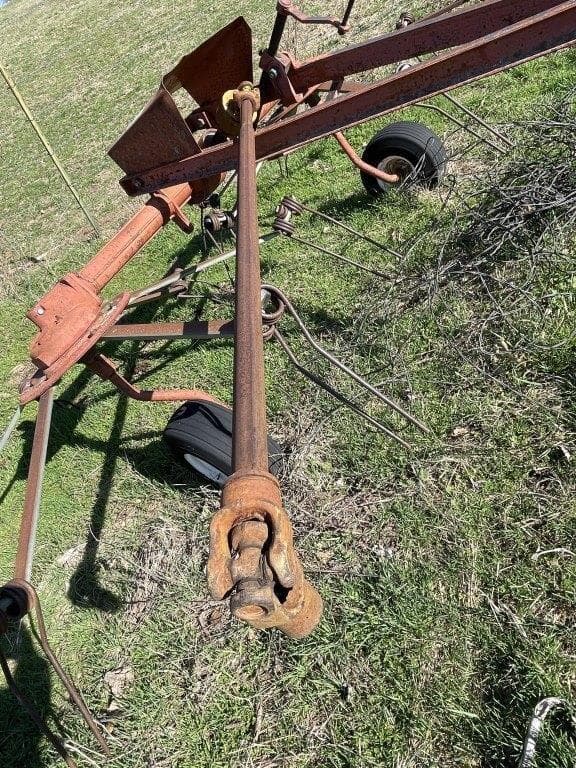 Tonutti GT-310 Hay and Forage Hay - Rakes/Tedders for Sale | Tractor Zoom